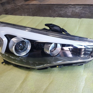 더뉴 K7 HID 헤드라이트 조수석 LED 완품 18만 | 기타 부품/용품 | 중고나라