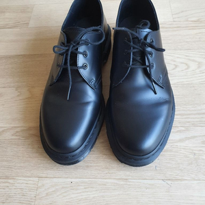 [260] 닥터마틴 1461 3홀 모노 더비 EU41 | 워커/부츠 | 중고나라