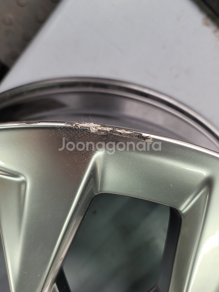 쏘렌토MQ4 20인치휠 낱개 판매합니다. | 휠/타이어 | 중고나라