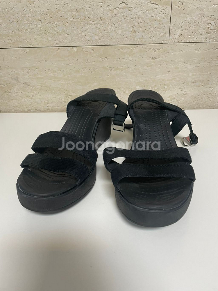 크록스 레이웨지 앵클 스트랩 W8 250 | 가보시/웨지힐/통굽 | 중고나라