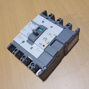 [차단기] LS / EBS 104c / 100A / E | 전기/전자 | 중고나라
