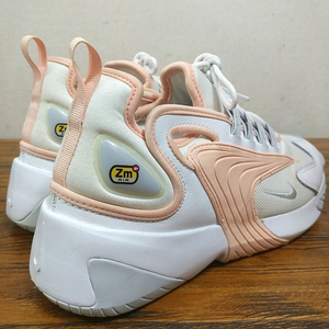 나이키 줌2K(US7표기240추천235) | 런닝화/워킹화 | 중고나라