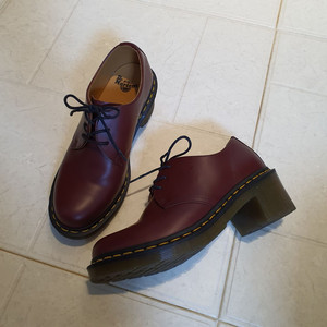 닥터마틴 AMORY 아모리 로퍼 UK5(240~245) | 단화/로퍼 | 중고나라