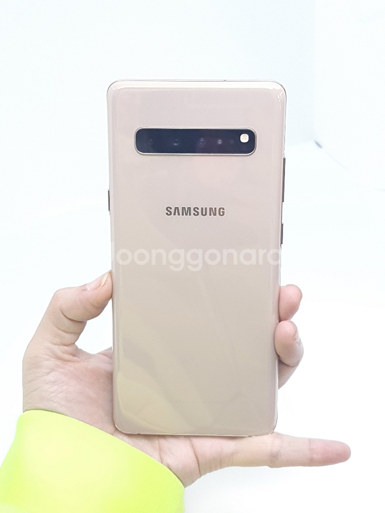 SS급 자급제 갤럭시S105g 256G 로얄골드 추가5 | 중고나라 카페에서 운영하는 공식 사이트