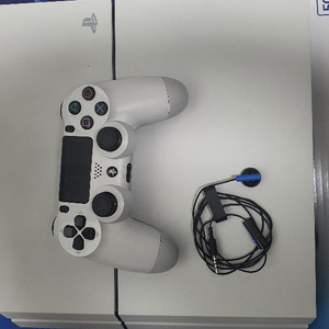 PS4 1205 화이트 + 타이틀 일괄 판매합니다. | 플레이스테이션 | 중고나라