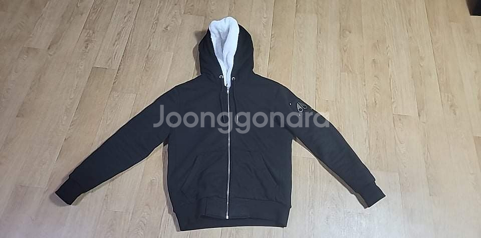 무스너클 버니스웨터 m 19FW | 중고나라 카페에서 운영하는 공식 사이트