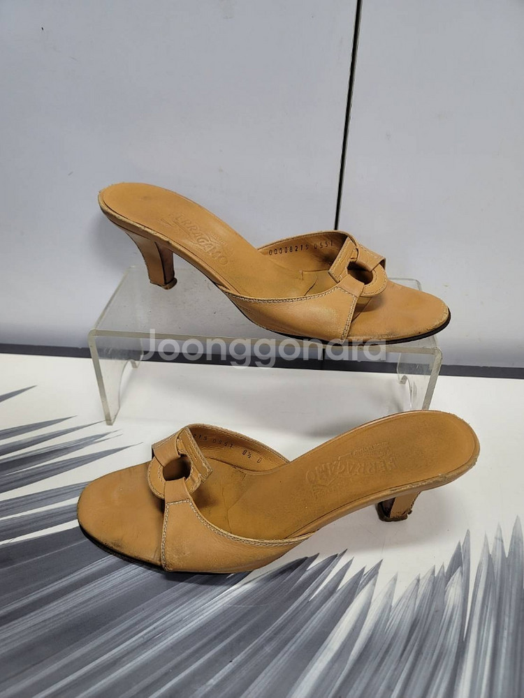 정품) 페라가모 뮬 슬리퍼 US8.5D 245 굽7cm | 숄더백 | 중고나라