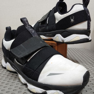 스파이이더 블랙위도우 런(US8.5표기265추천260 | 런닝화/워킹화 | 중고나라