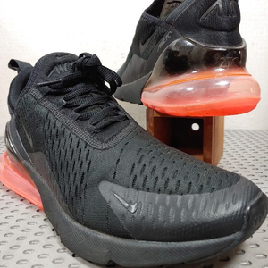 나이키 에어맥스270(US9표기270추천265) | 런닝화/워킹화 | 중고나라