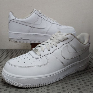 나이키 에어포스1(US9표기270) | 런닝화/워킹화 | 중고나라