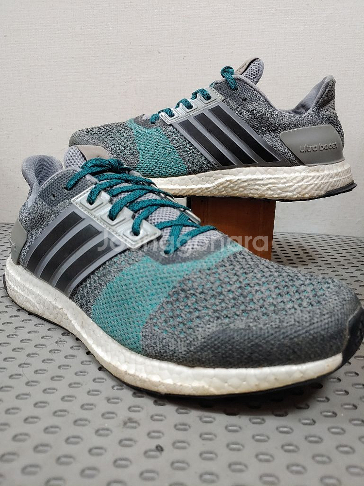 아디다스 울트라 부스트(US8.5추천265) | 런닝화/워킹화 | 중고나라