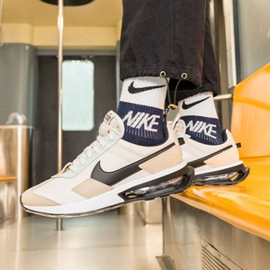 나이키 에어맥스 프리데이LX(US11표기290추천285 | 런닝화/워킹화 | 중고나라