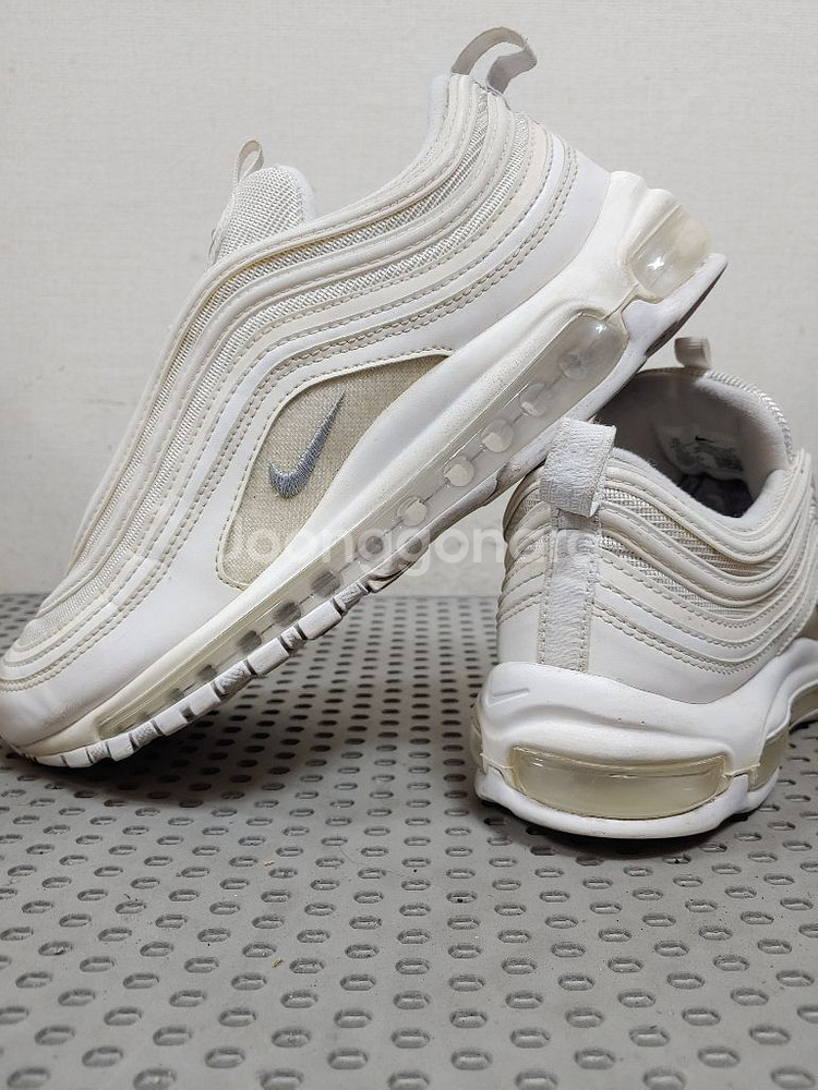 나이키 에어맥스97(US9.5표기275추천270) | 런닝화/워킹화 | 중고나라