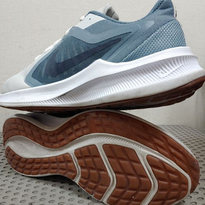 나이키 다운시프트10(US9.5표기275추천270) | 런닝화/워킹화 | 중고나라