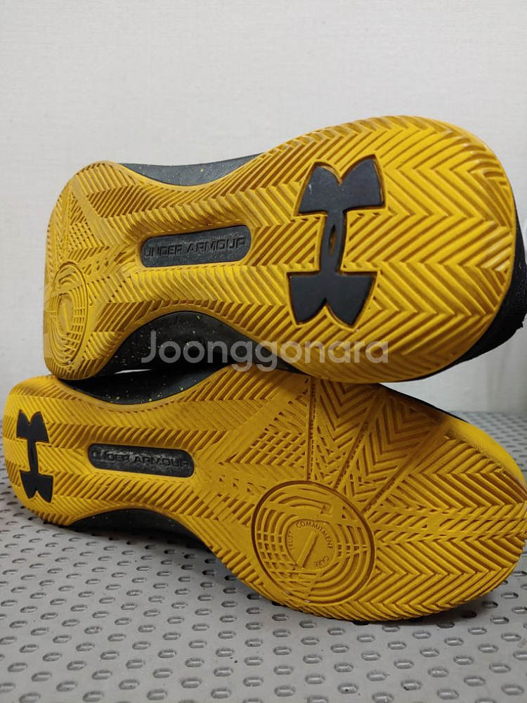 언더아머 커리3제로(US11.5표기295추천290) | 농구의류/농구화 | 중고나라