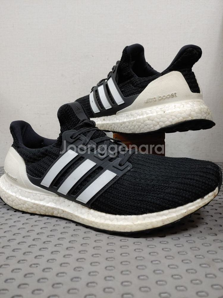 아디다스 울트라부스트(US8추천260) | 런닝화/워킹화 | 중고나라