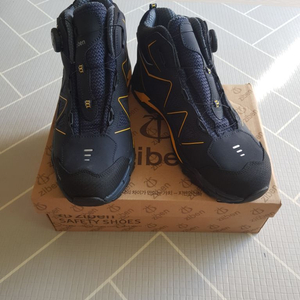 지벤 ZB-166 안전화 275 | 기타남성신발/관련용품 | 중고나라