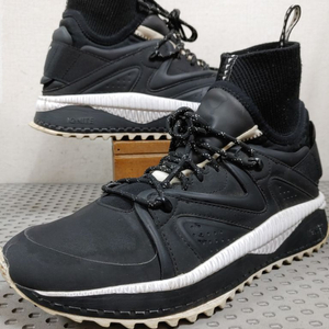 푸마x츠기코리 니팅삭스 콜라보(US8표기260추천255 | 런닝화/워킹화 | 중고나라