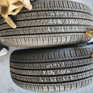 2155517 TA51 타이어 2본 팔아요~ | 휠/타이어 | 중고나라