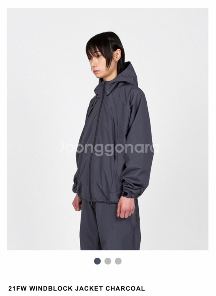 산산기어 21fw 윈드블락 차콜 2사이즈 | 티셔츠/캐쥬얼의류 | 중고나라