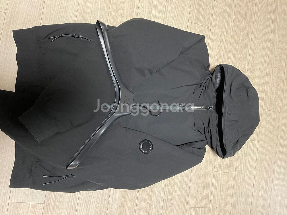 CP컴퍼니 패딩 22/fw | 패딩/야상/점퍼 | 중고나라