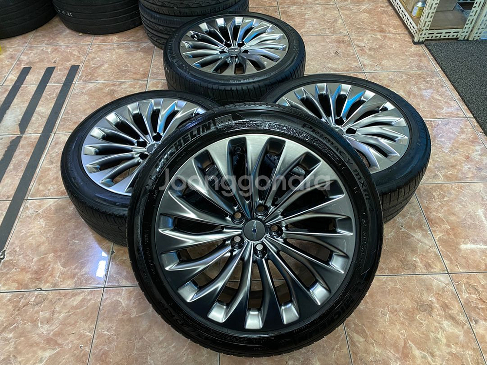 EQ900 19인치 순정휠타이어 팝니다 | 휠/타이어 | 중고나라