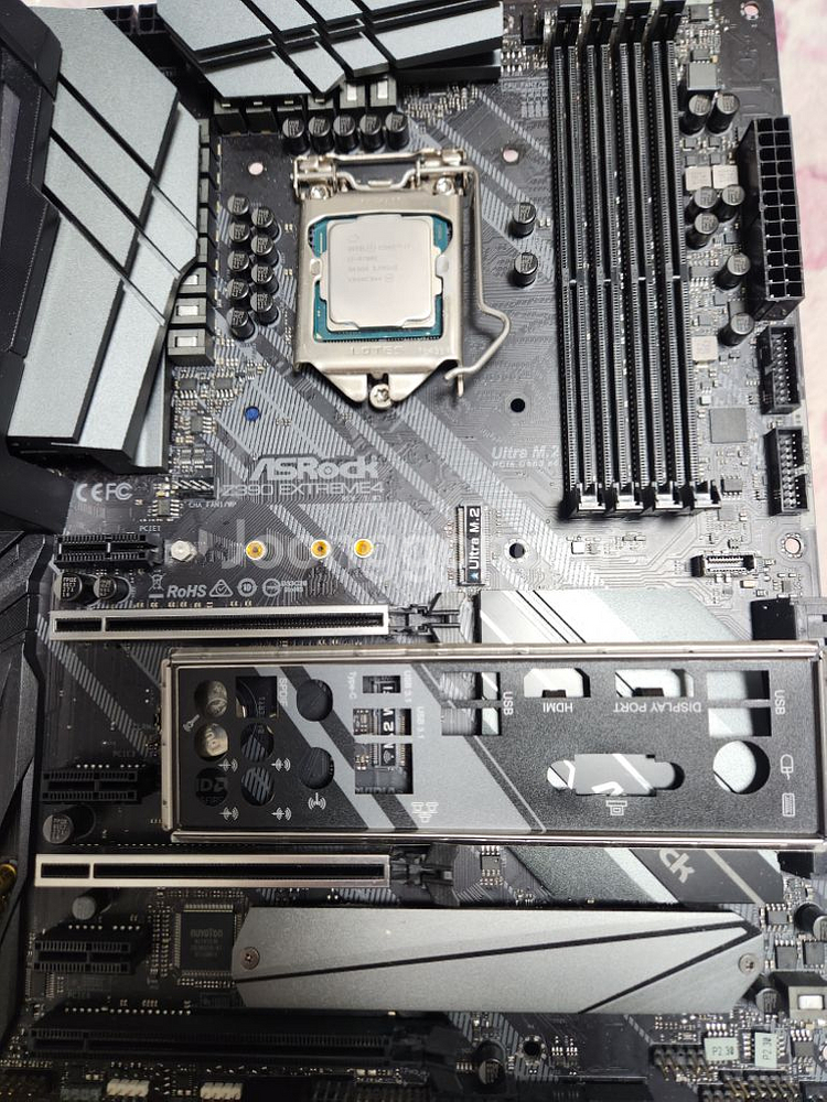 i7 8700k asrock Z390 extreme4 | CPU/메인보드 | 중고나라