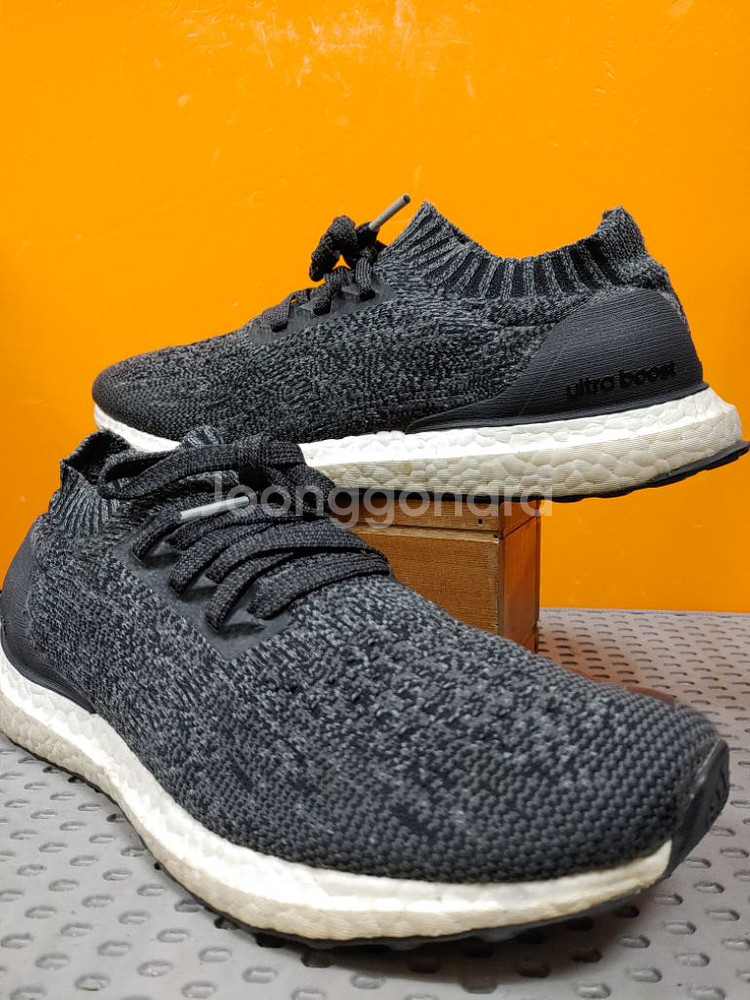 아디다스 울트라 부스트 언케이지드(US9추천270) | 런닝화/워킹화 | 중고나라