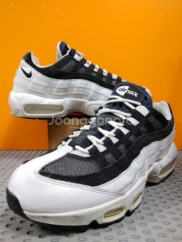 나이키 에어맥스95(US8.5표기265추천260) | 런닝화/워킹화 | 중고나라