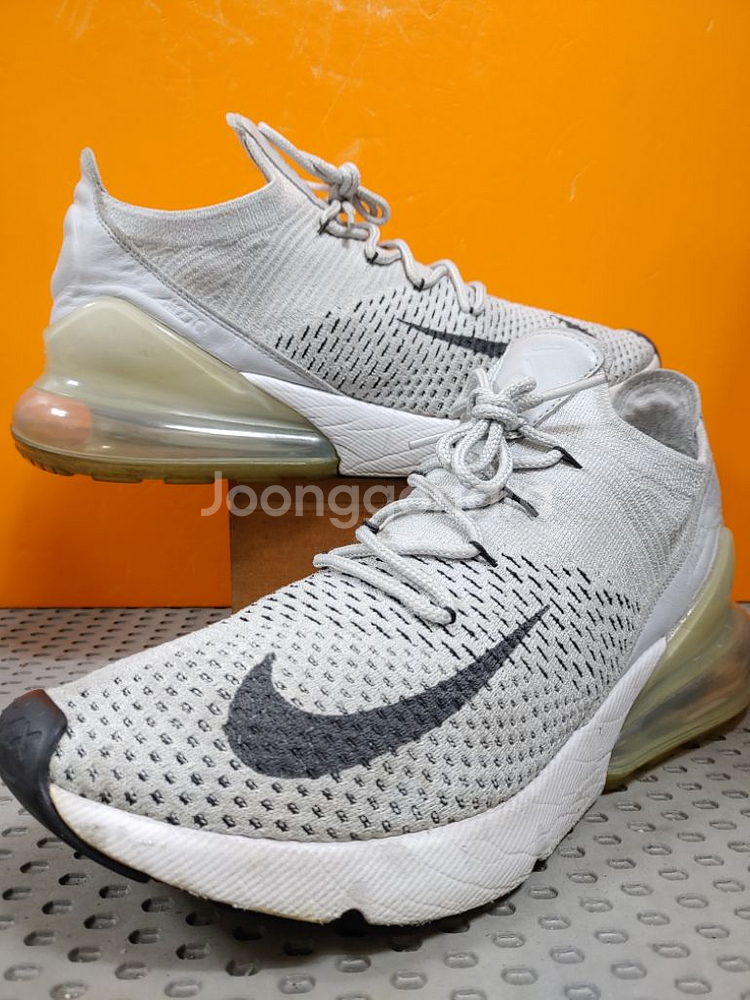 나이키 에어맥스270플라이니트(US8.5표기265) | 런닝화/워킹화 | 중고나라