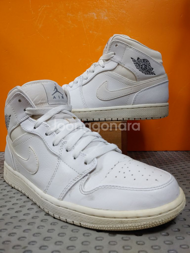 나이키 에어조던1 레트로 미드(US9표기270) | 농구의류/농구화 | 중고나라