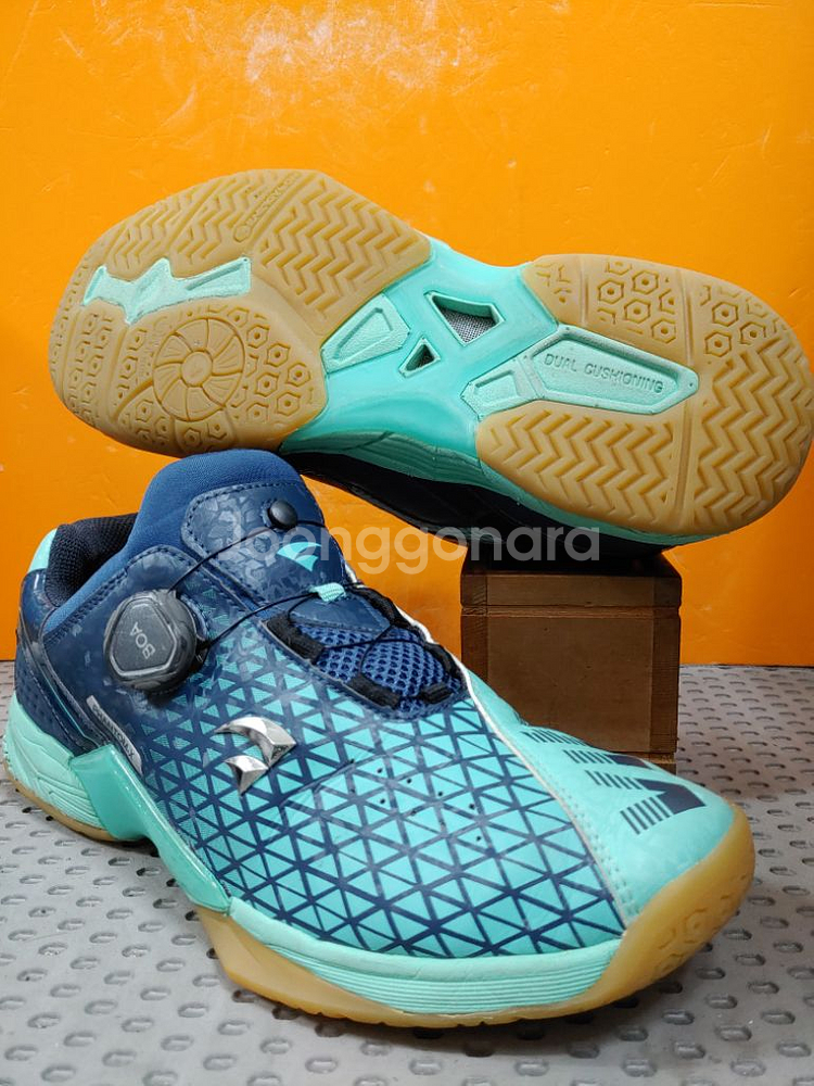 비트로 보아 배드민턴화(US9표기270추천265) | 런닝화/워킹화 | 중고나라