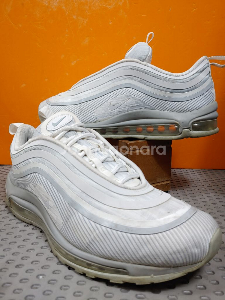 나이키 에어맥스97울트라17(US9표기270추천265) | 런닝화/워킹화 | 중고나라