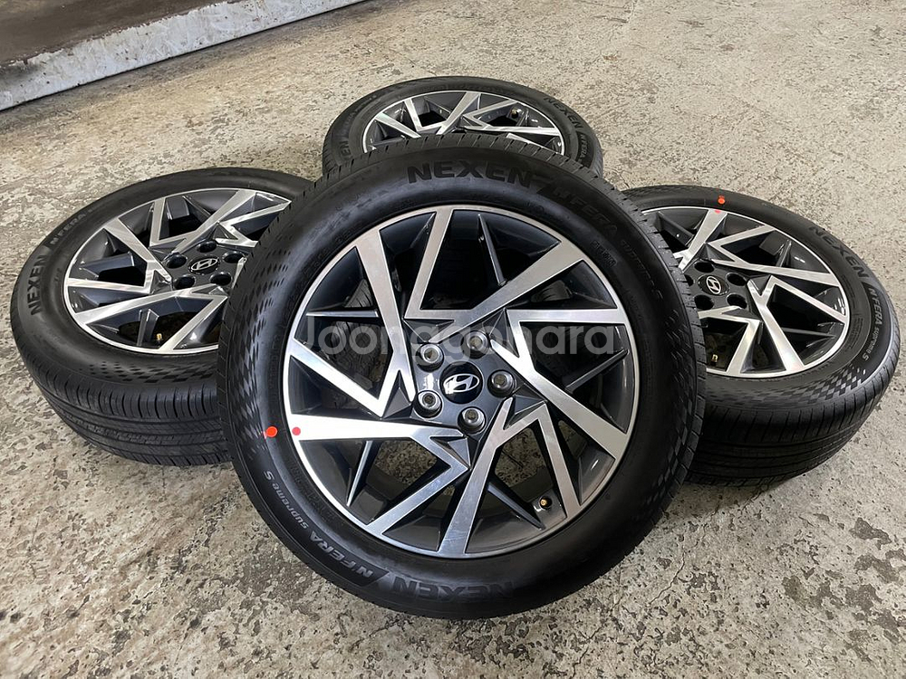 그랜저 신형 GN7 초임판 18인치 휠타이어 판매 | 휠/타이어 | 중고나라