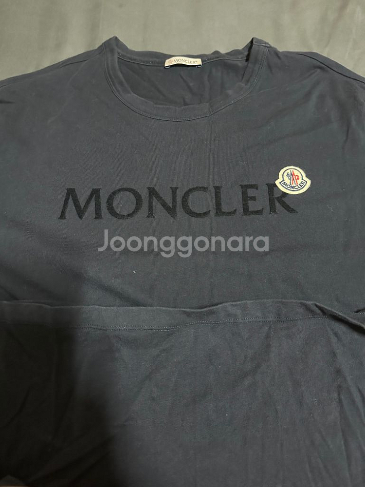 몽클레르 반팔티 티셔츠 캐쥬얼의류 중고나라