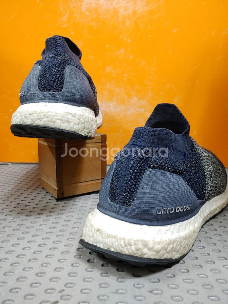 아디다스 울트라부스트 레이스리스(US8.5추천265) | 런닝화/워킹화 | 중고나라