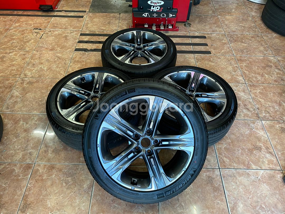 K5 dl3 18인치 휠타이어 팝니다 | 휠/타이어 | 중고나라