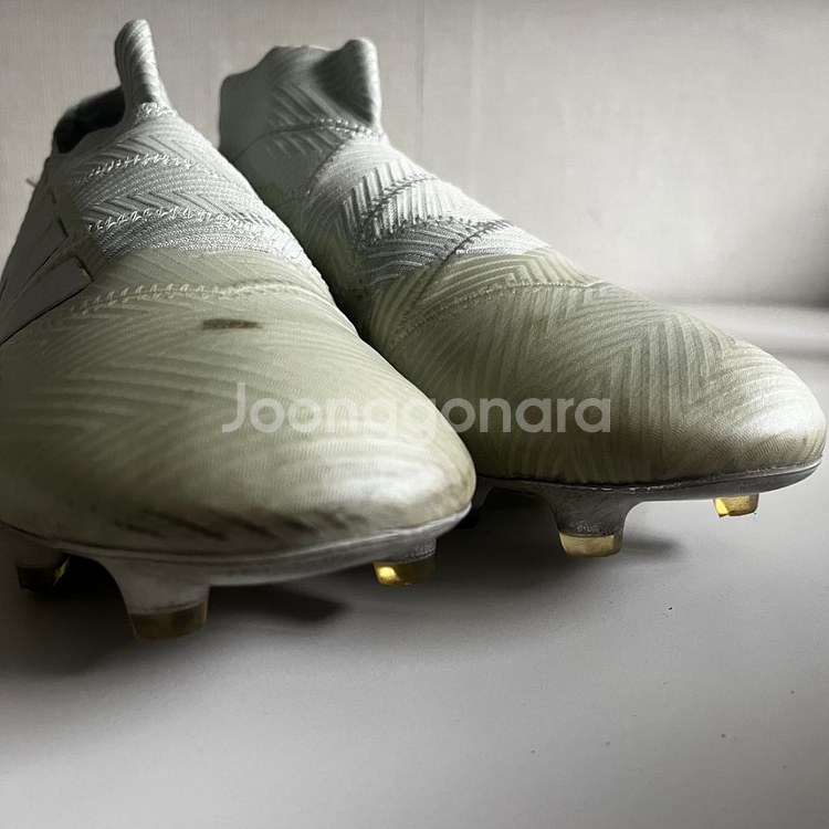 최상급 축구화 아디다스 네메시스 18+ FG 265 | 축구의류/축구화 | 중고나라