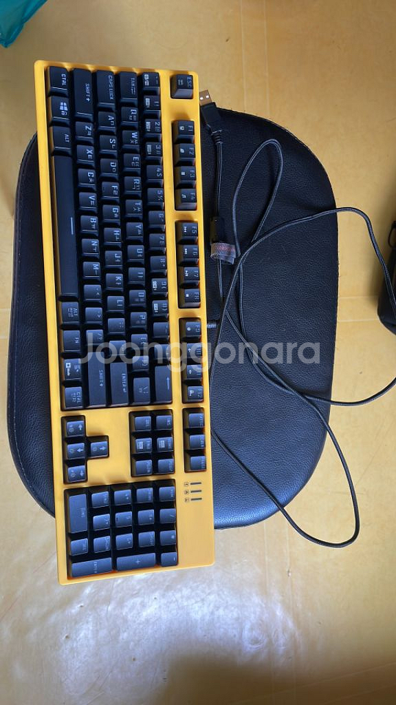 해커 K660 스폐셜 키보드 팝니다 | 키보드/마우스/스피커 | 중고나라