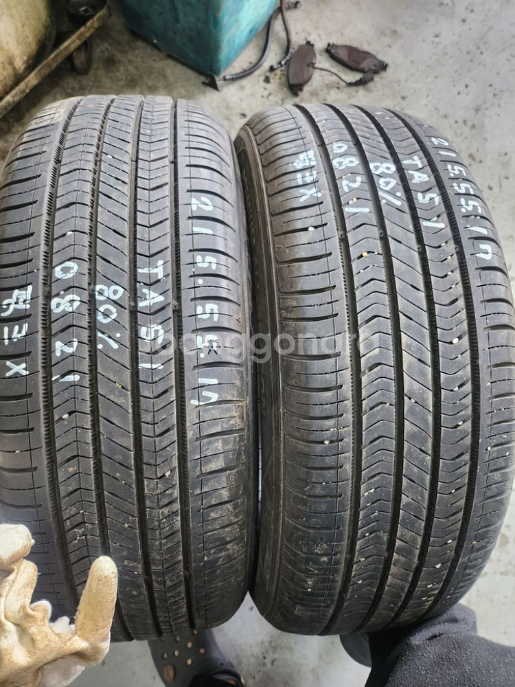 2155517 금호TA51 타이어 2본 팔아요~ | 휠/타이어 | 중고나라