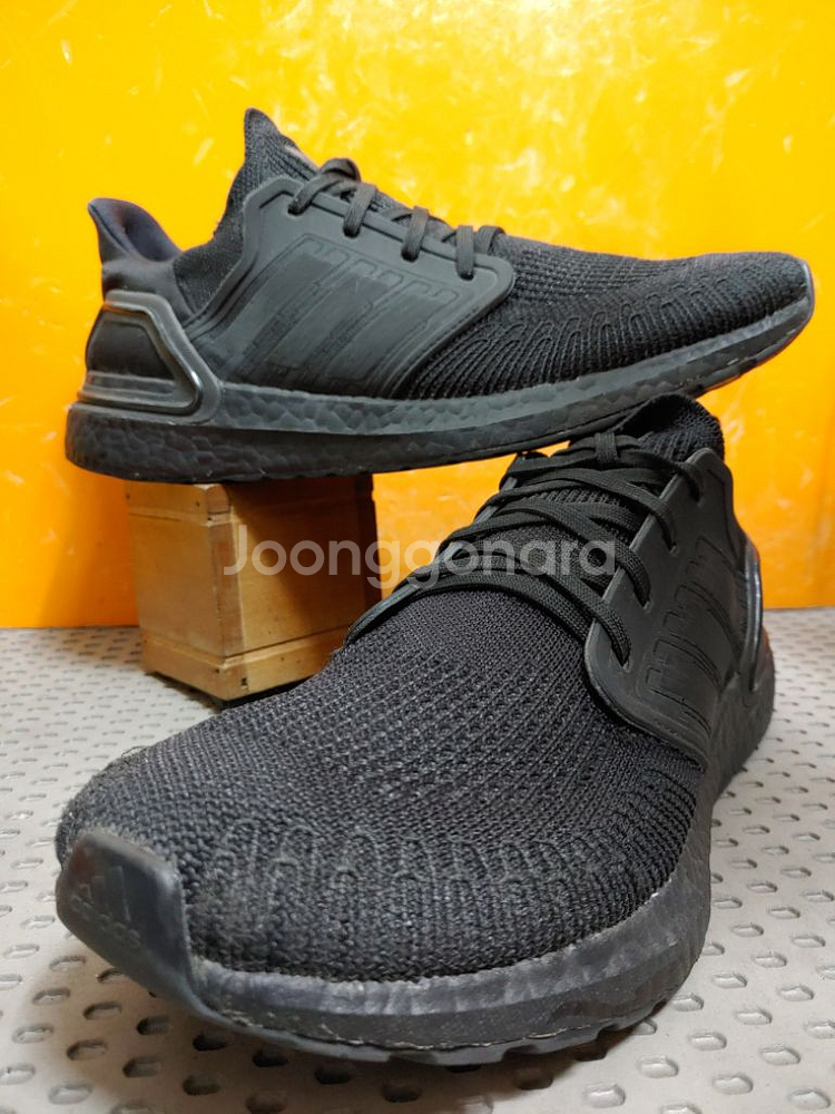 아디다스 울트라부스트20(US9추천270) | 런닝화/워킹화 | 중고나라