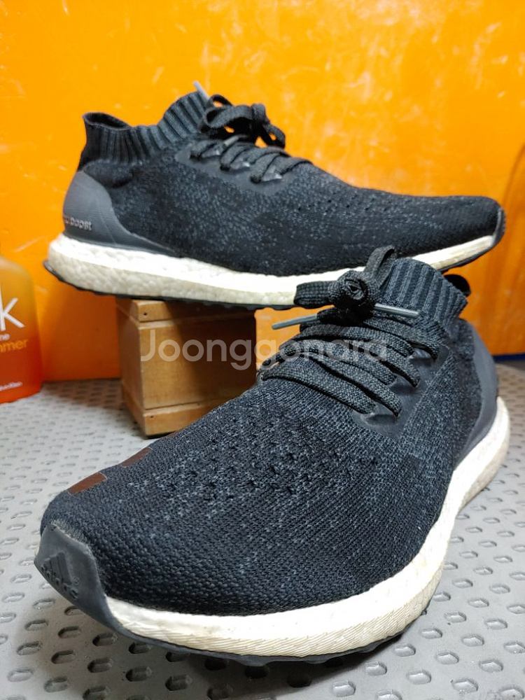 아디다스 울트라부스트 언케이지드(US8.5추천265) | 런닝화/워킹화 | 중고나라