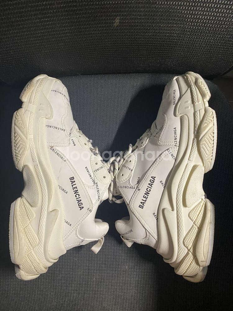 [EU42,275] 정품 발렌시아가 트리플s 화이트 | 운동화/스니커즈 | 중고나라