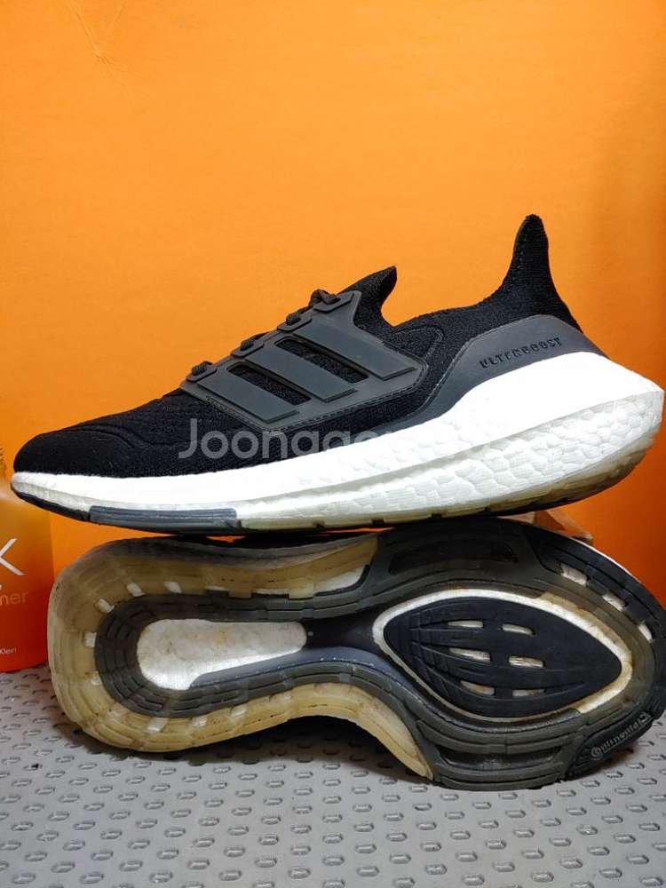아디다스 울트라부스트21(US7.5JP255추천255) | 런닝화/워킹화 | 중고나라