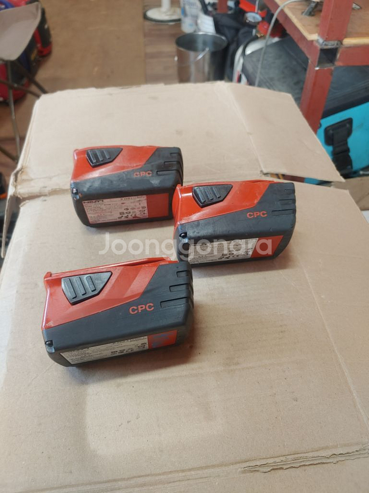 깔끔한 힐티배터리 B22 5.2AH 개당가격입니다 | 드릴/전동공구 | 중고나라