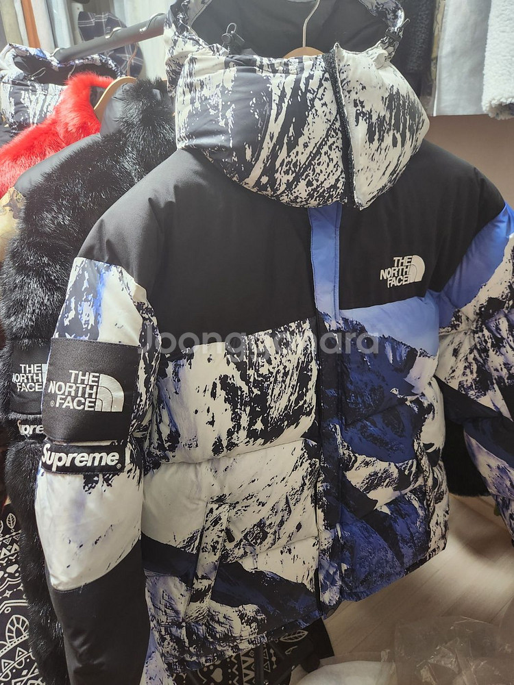 슈프림x노스페이스 마운틴17FW 네고환영 ^^~ | 패딩/야상/점퍼 | 중고나라