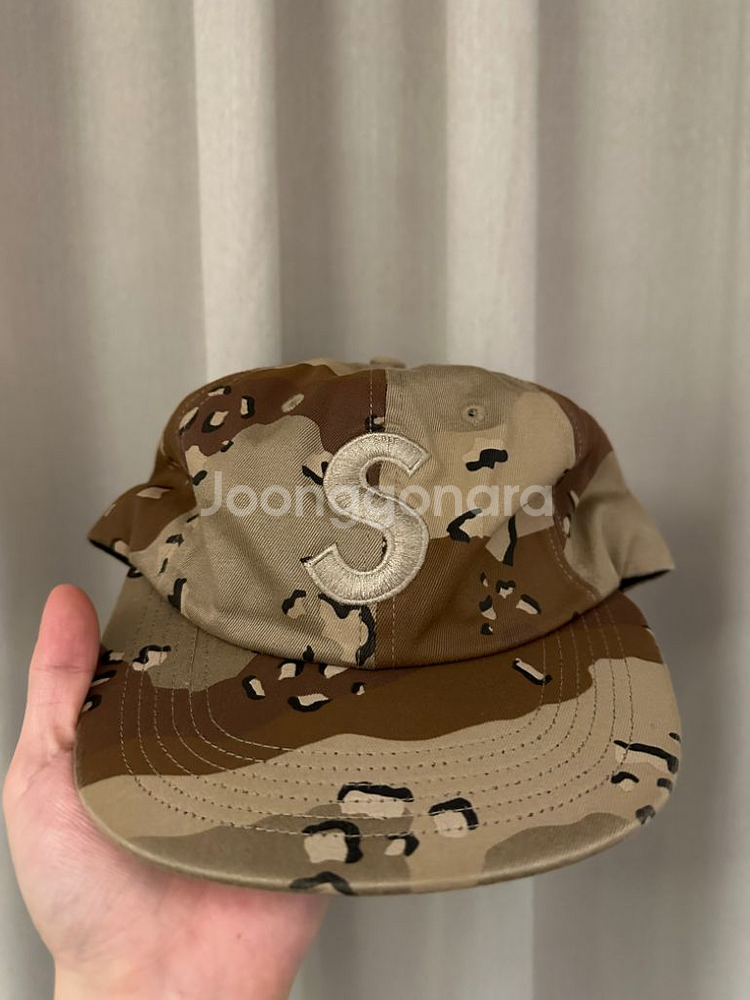 17fw supreme 슈프림 데저트 카모 s로고 캠프 | 스냅백/야구모자 | 중고나라