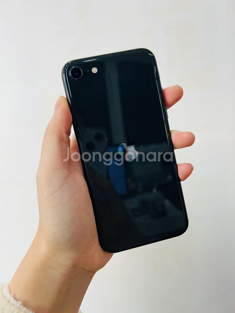 아이폰SE2 블랙 128GB SSS급 판매(배터리84) | 애플 | 중고나라