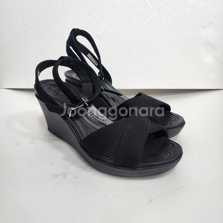 크록스 웨지샌들 W8(250) 블랙 (무료배송) | 중고나라 카페에서 운영하는 공식 사이트