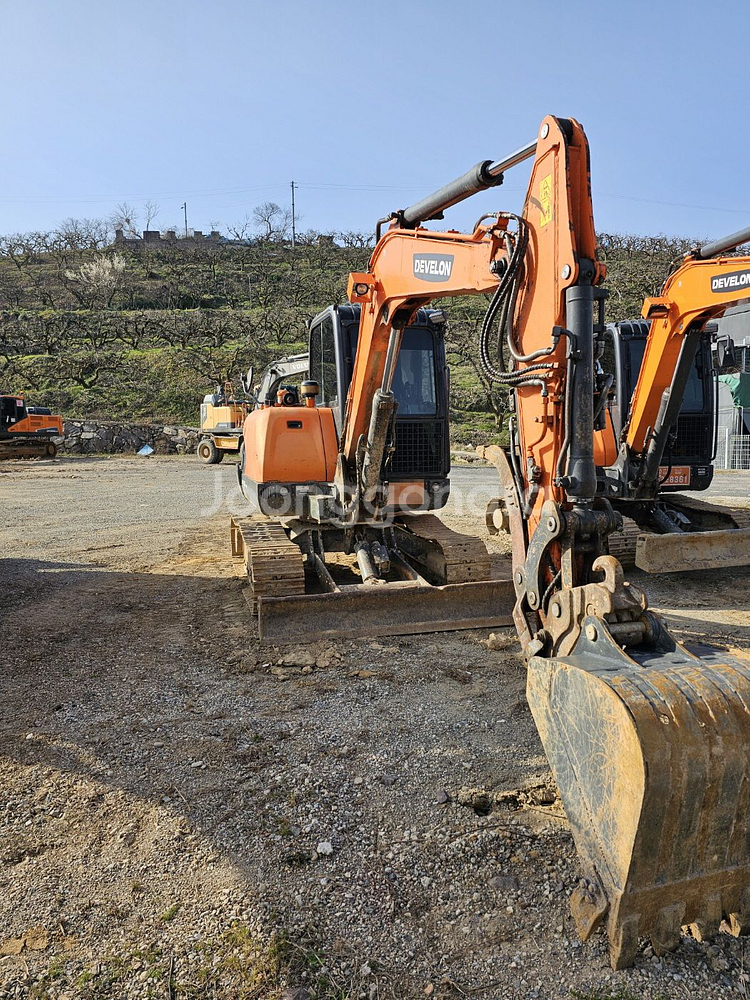 두산 중고 02굴삭기 DX55MT 코집 2018년식 | 중고나라 카페에서 운영하는 공식 사이트